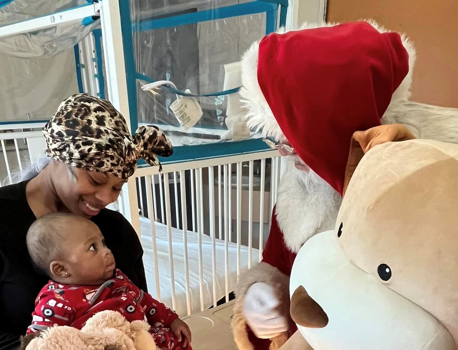 Santa visits Children's Hospital of Georgia - Augusta Good News