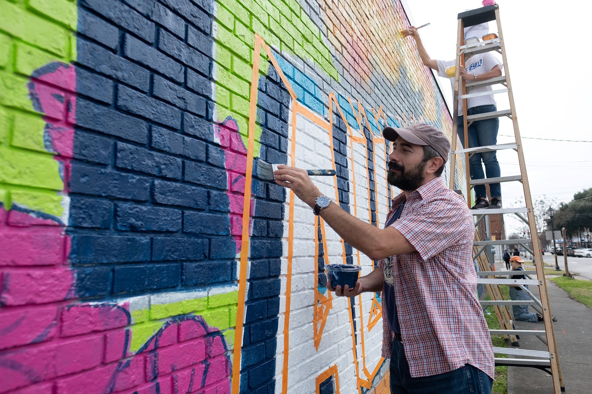 In pictures: New Augusta University mural goes up downtown - Augusta ...