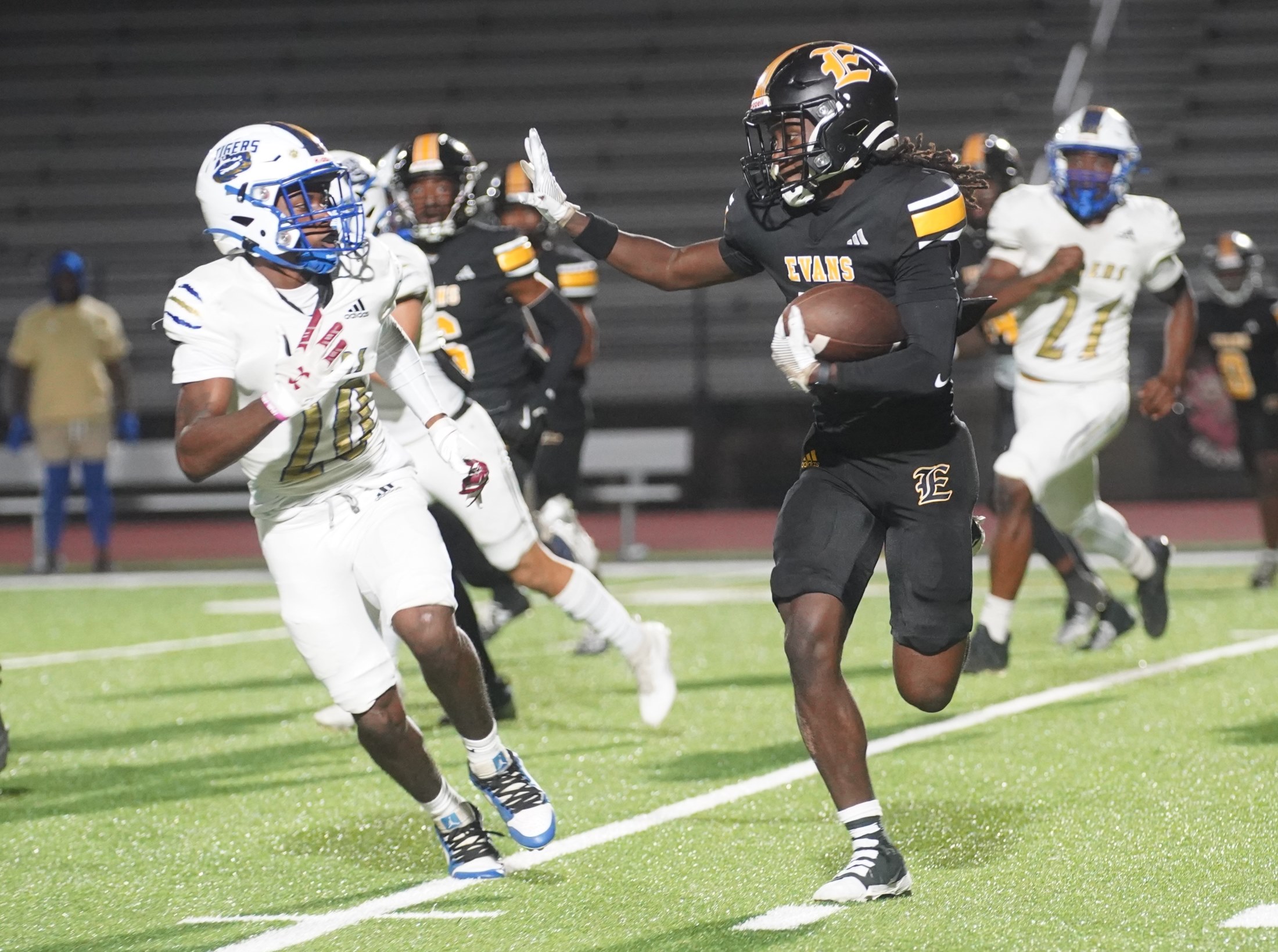 Evans keeps playoff dreams alive with Nov. 1 Homecoming victory ...