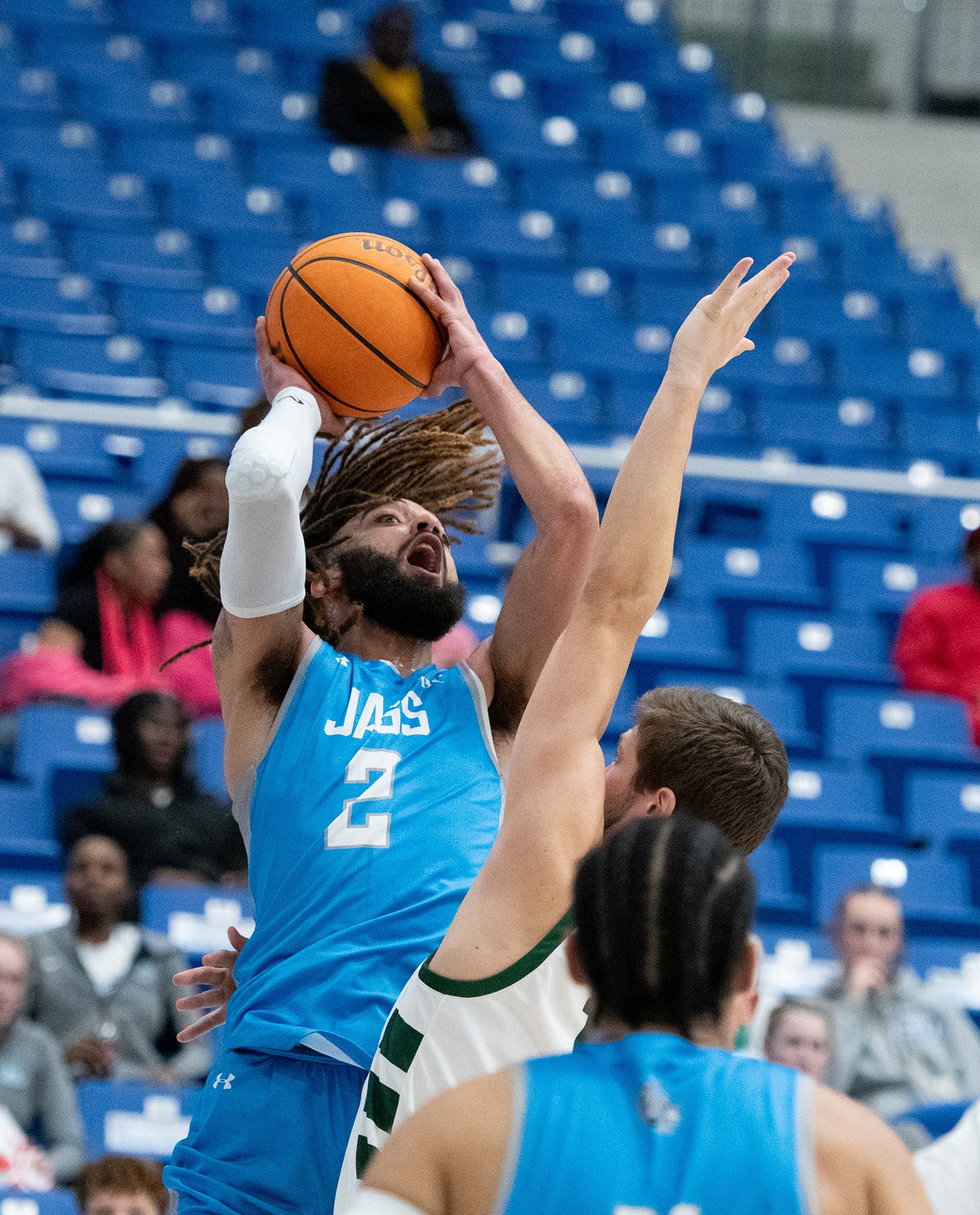 AU men and women win; Gardner, Phillips honored for 1,000th career ...